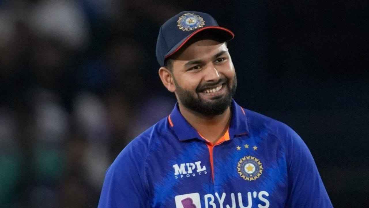 Rishabh Pant Age, Height, Weight, Girlfriend, Cricket, Net Worth ...