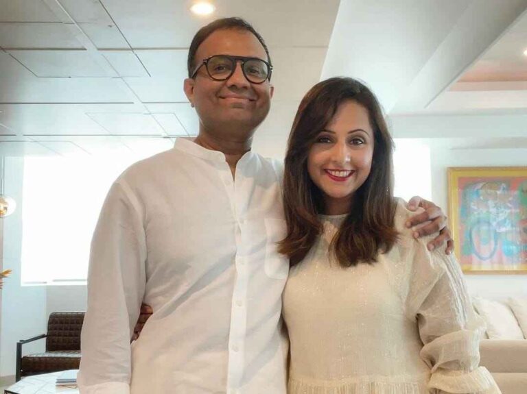 अजीत मोहन का जीवन परिचय | Ajit Mohan Biography In Hindi » Biography Wallah