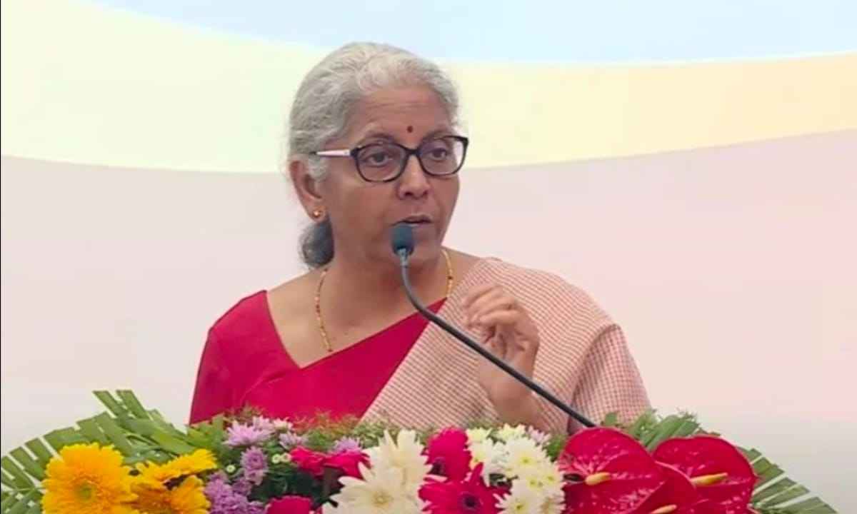 निर्मला सीतारमण का जीवन परिचय |Nirmla Sitharaman Biography In Hindi ...