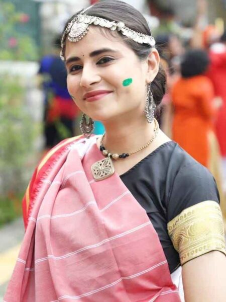 Taskin Khan Biography, Age, Husband, UPCS Rank, UPSC Marksheet, Modeling Career » Biography Wallah