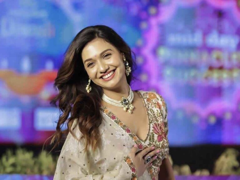 Divya Agarwal Age, Net Worth, Boyfriend, Husband » Biography Wallah