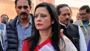 Politician Mahua Moitra Biography, Age, Height, Weight, Husband, Net ...