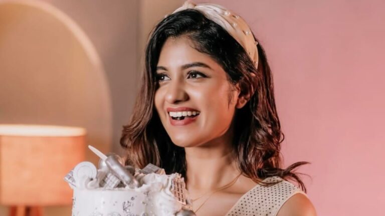 Ashwathy Ash Age, Height, Weight, Boyfriend, Biography » Biography Wallah