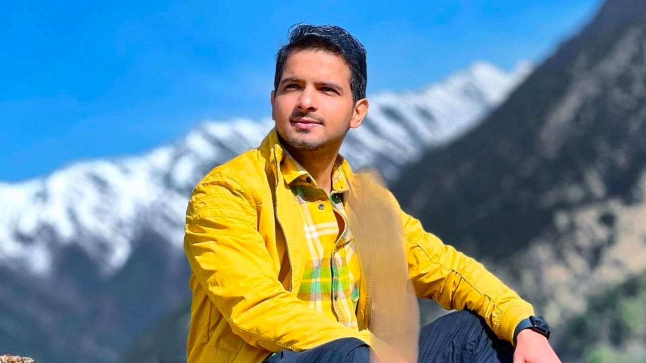 Basant Bhatt Biography, Age, Height, Weight, Girlfriend, Wife, Net ...