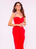 Sriti Jha Age, Height, Weight, Family, Boyfriend, Biography, Net Worth ...