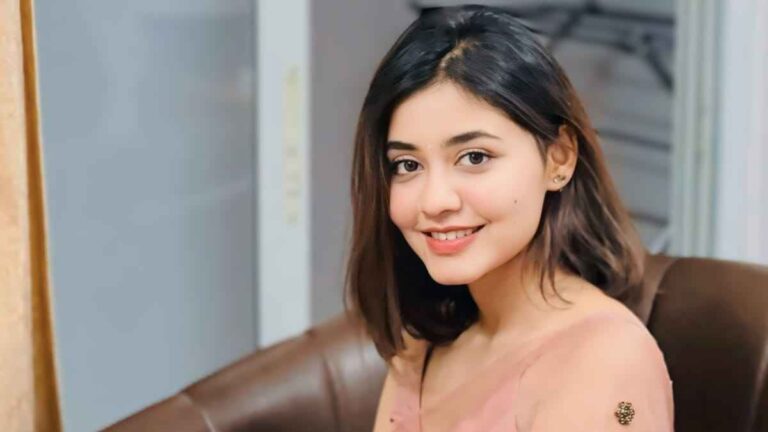 Anshika Verma IPS Biography, Age, Height, Weight, Boyfriend, Net Worth ...
