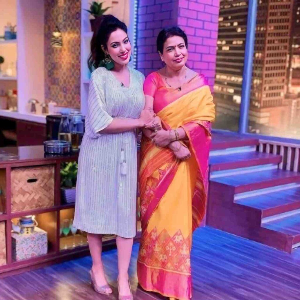 Munmun Dutta Age, Family, Height, Weight, Boyfriend, Husband & More ...