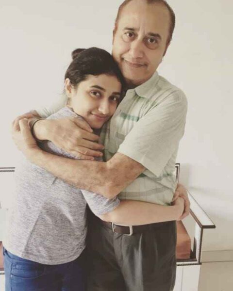 Ragini Khanna Age, Height, Weight, Family, Biography, Husband, Net ...