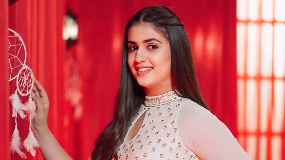 Pranjal Dahiya Age, Height, Weight, Boyfriend, Biography, Net Worth ...