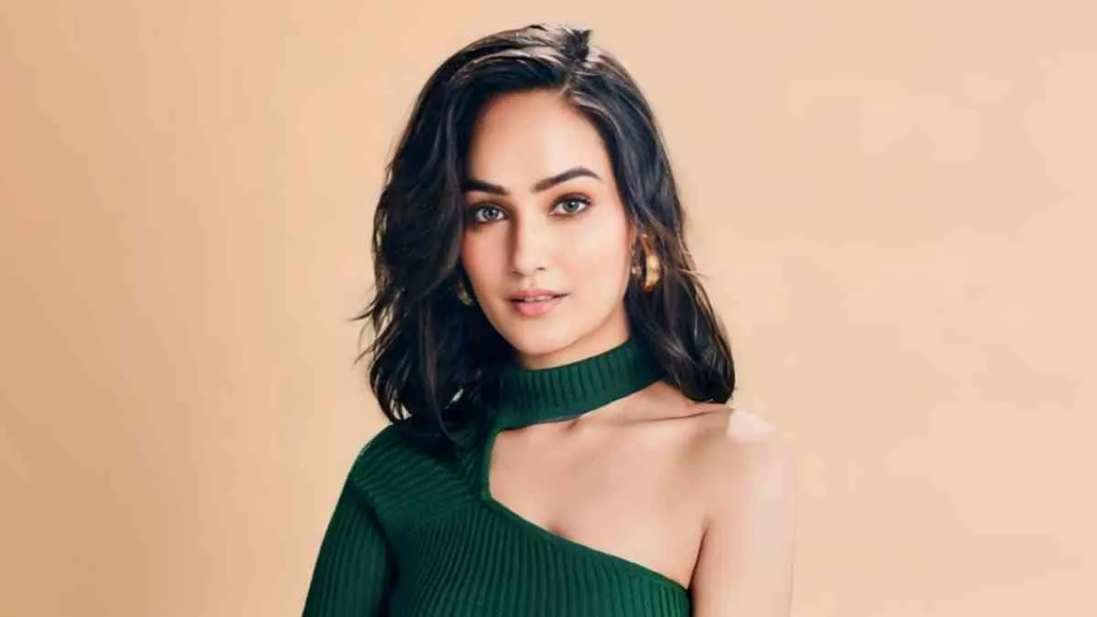 Monika Panwar Age, Height, Weight, Family, Boyfriend, Net Worth ...