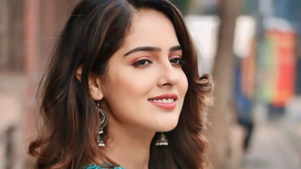 Malvi Malhotra Age, Height, Weight, Husband, Family, Biography ...