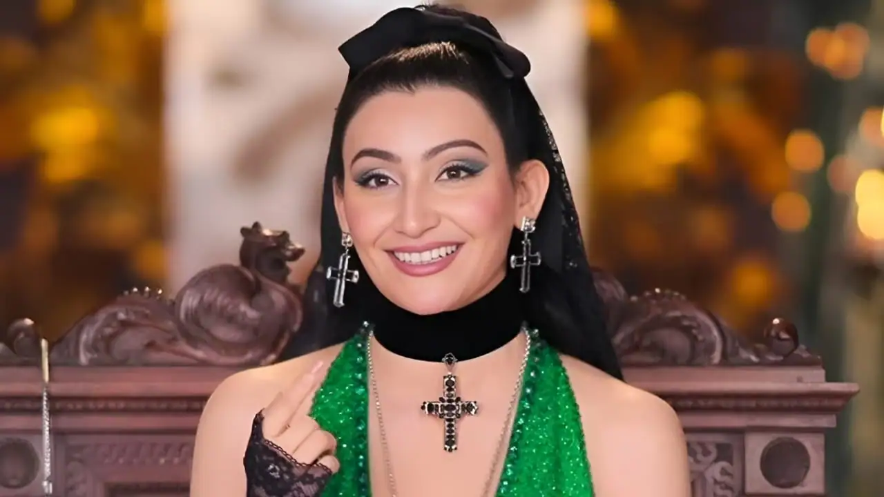 Shalini Passi Age, Height, Husband, Biography And More » Biography Wallah