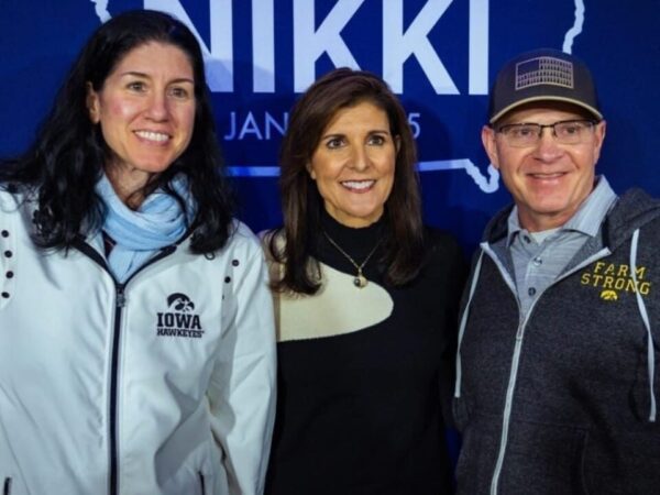 Nikki Haley Height, Age, Wiki, Family, Husband, Children’s, Net Worth