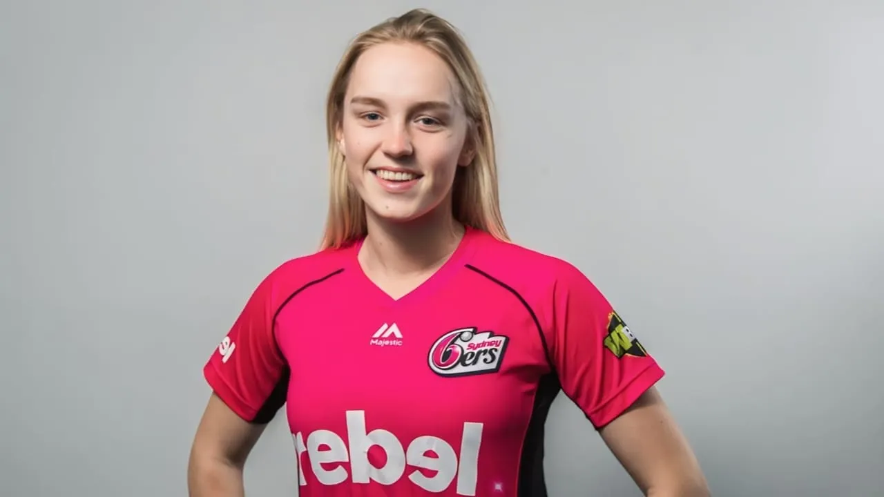 Kim Garth Age, Height, Affairs, Net Worth, Husband, WPL And More » Biography Wallah