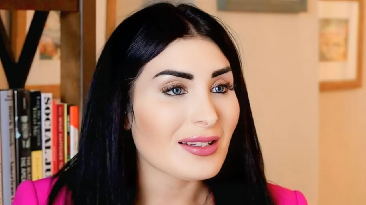 Laura Loomer Net Worth, Age, Height, Affairs, News, Family And More ...