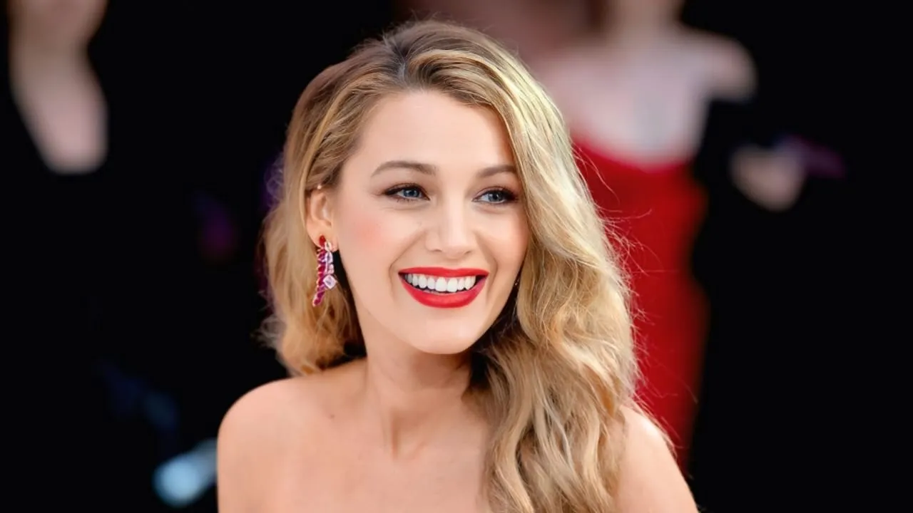 Blake Lively's Net Worth, Age, Height, Husband, Movies, News And More ...