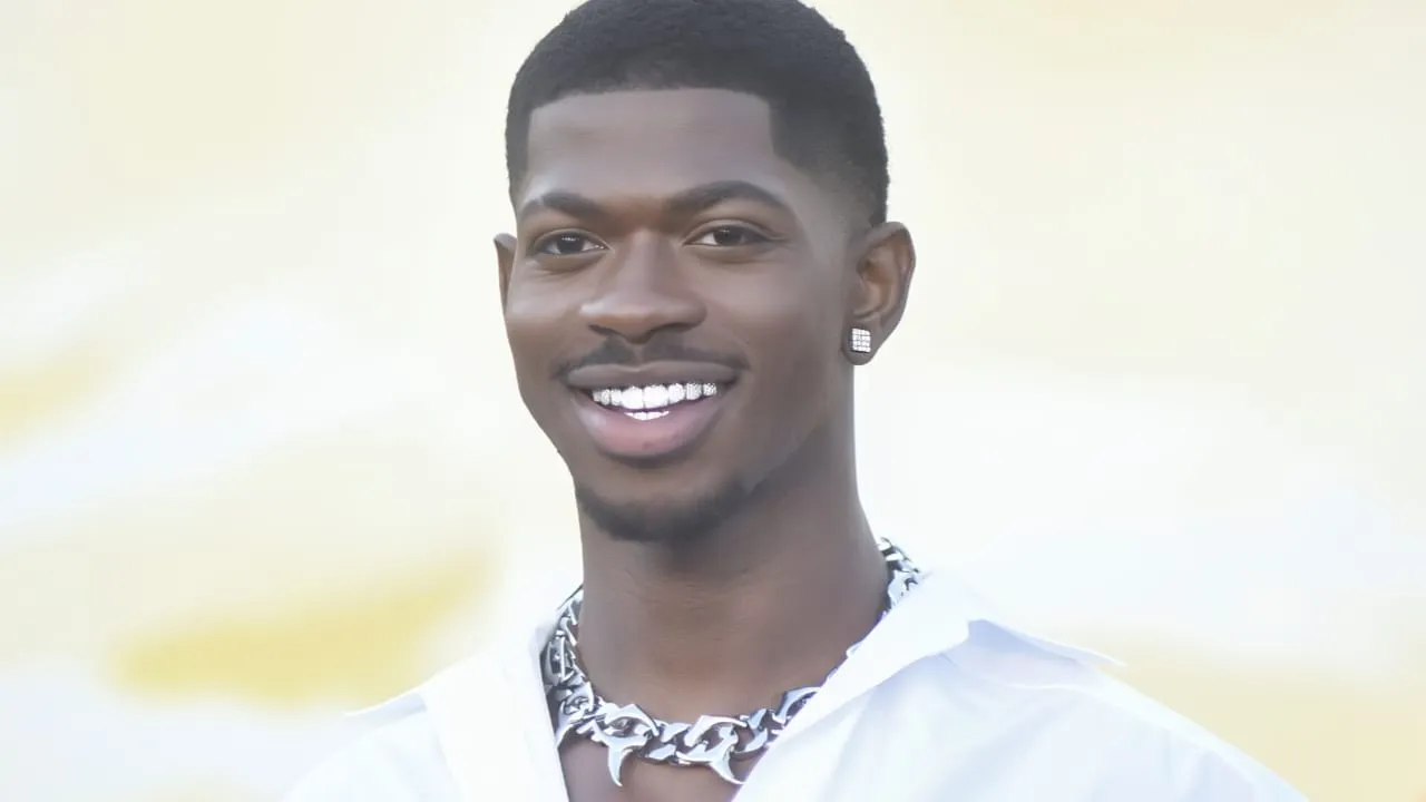 Lil Nas X Age, Height, Real Name, Songs, Net Worth & More » Biography ...