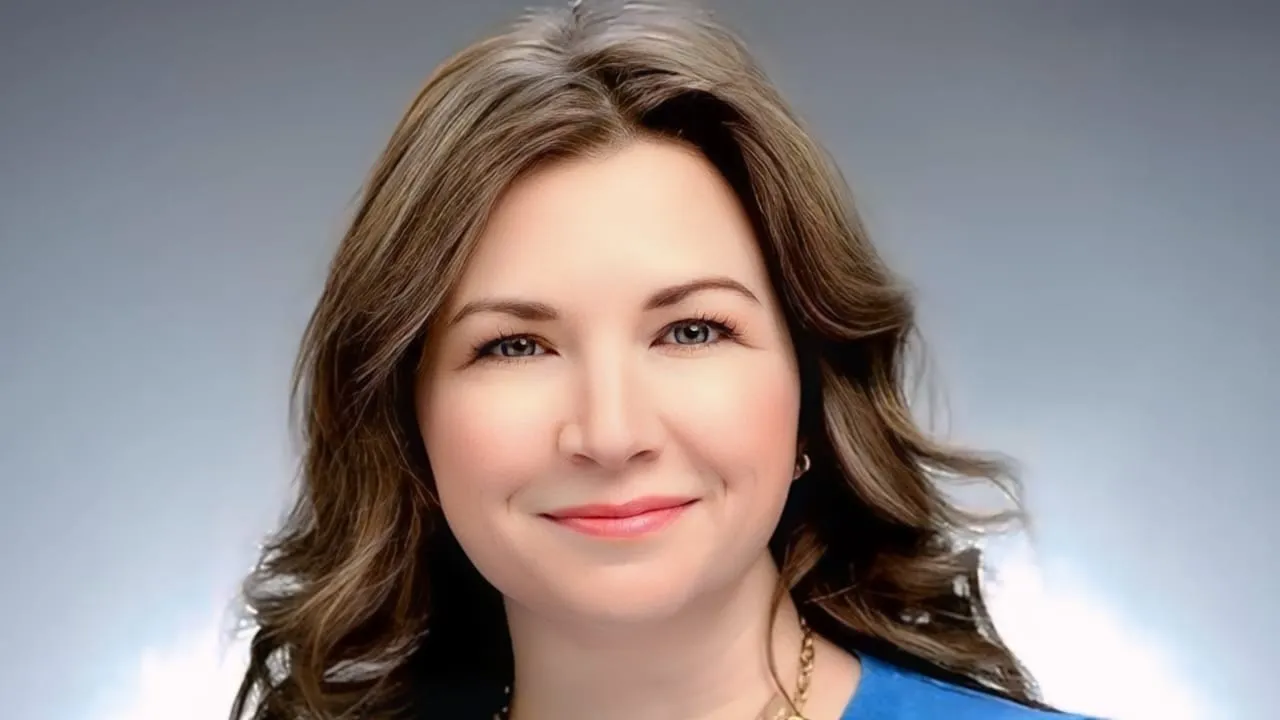 Erika McEntarfer Age, Height, Husband, Net Worth And More » Biography ...