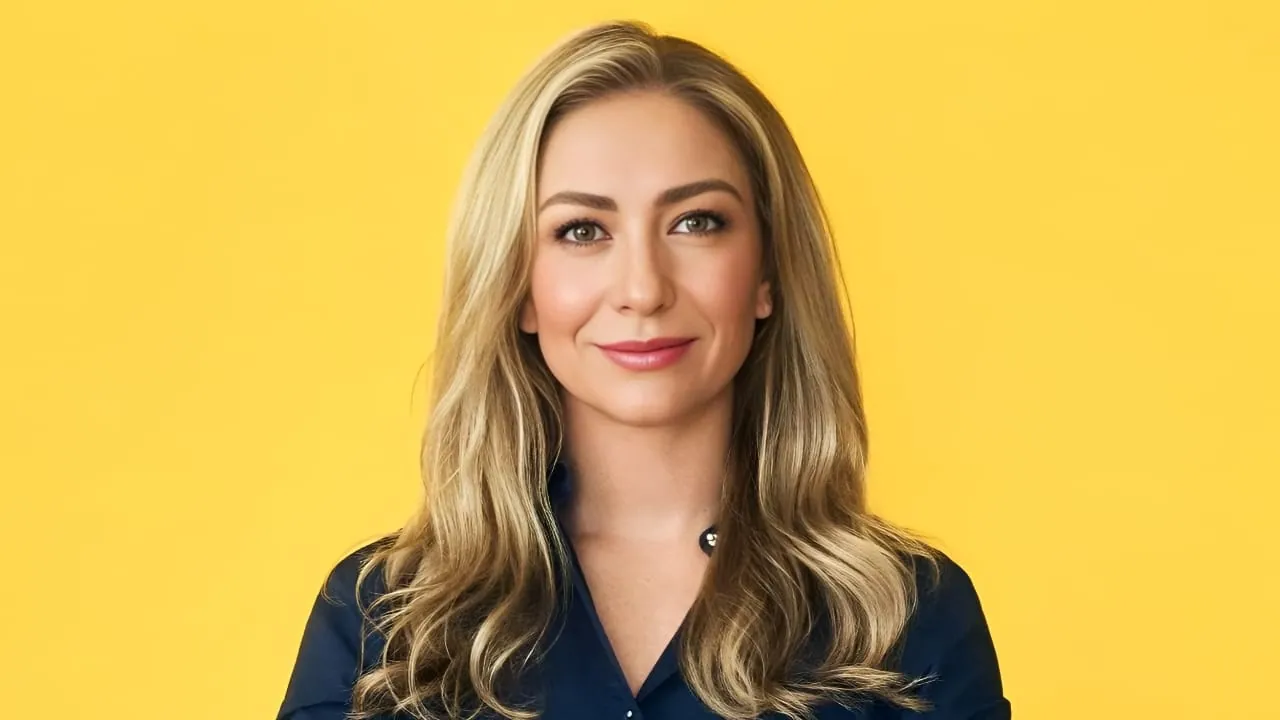 Whitney Wolfe Age, Height, Husband, Kids, Net Worth & More » Biography ...