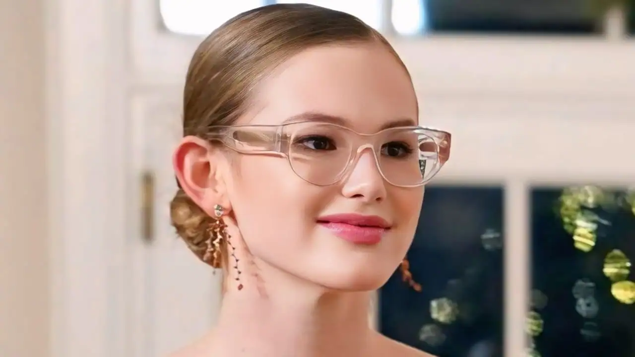 Violet Affleck Age, Height, Family, Net Worth And More » Biography Wallah