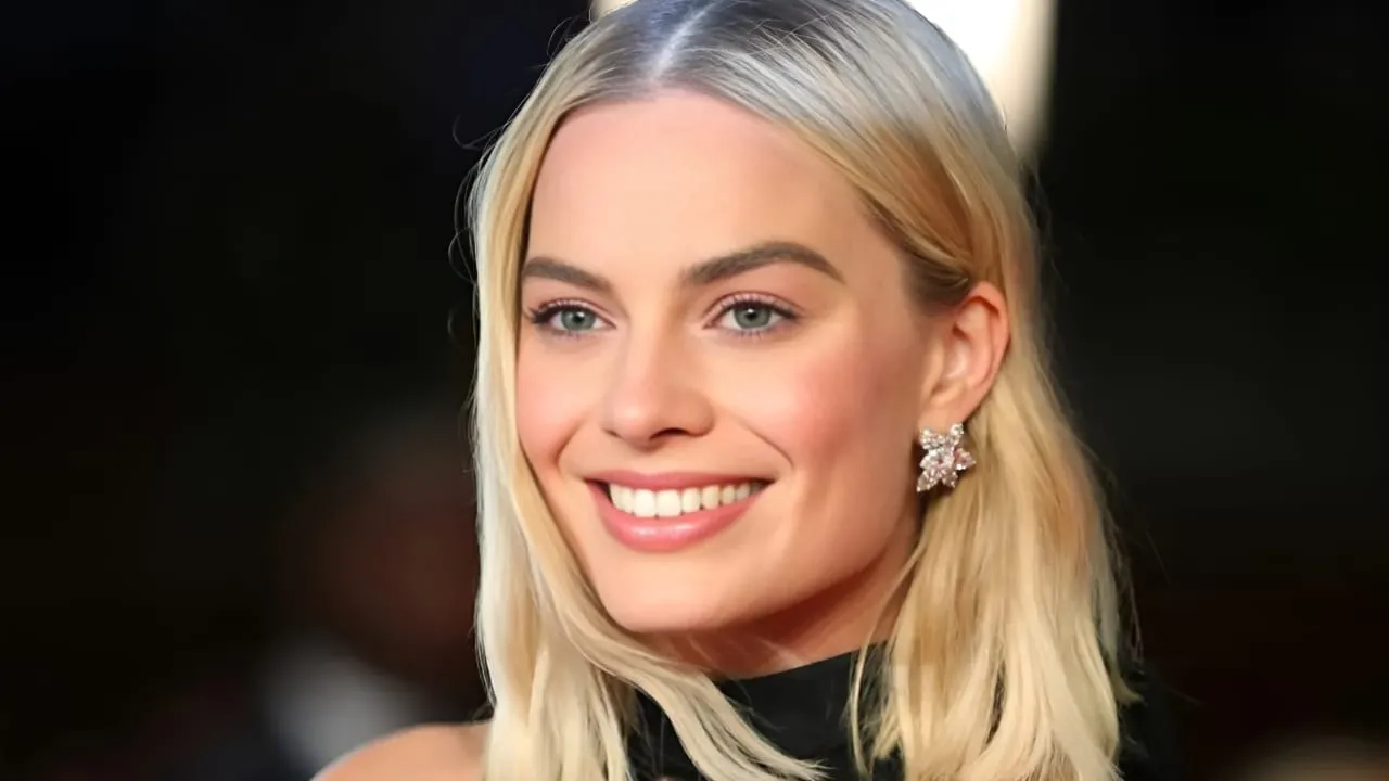 Margot Robbie Age, Height, Family, Movies, Net Worth And More ...