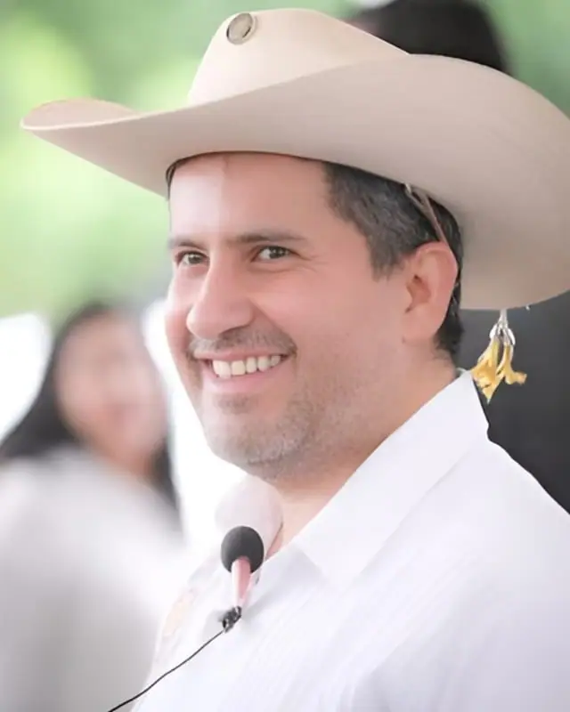 Carlos Manzo Age, Height, Wife, Net Worth And More » Biography Wallah