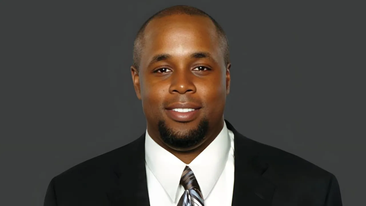 Chris Grier Age, Height, Wife, Children, Net Worth And More » Biography ...