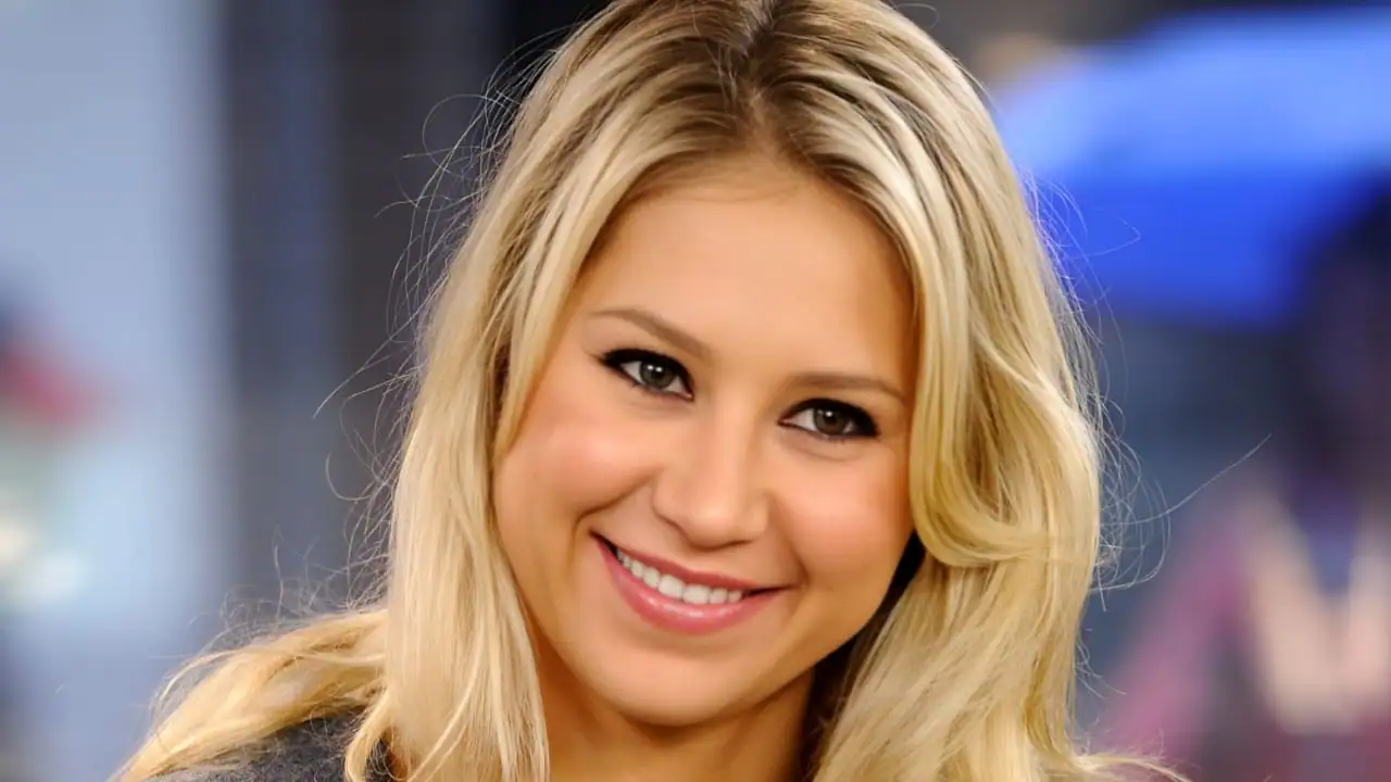 Anna Kournikova Height, Age, Family, Net Worth And More » Biography Wallah