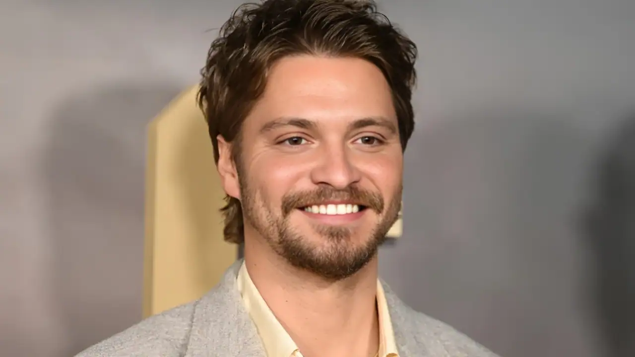 Luke Grimes Age, Height, Wife, Songs, Net Worth And More » Biography Wallah